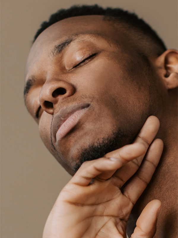 Chin Implant vs Filler: Find Better Facial Balance